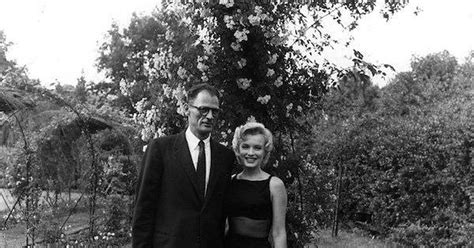 Мэрилин Монро с мужем Пикабу