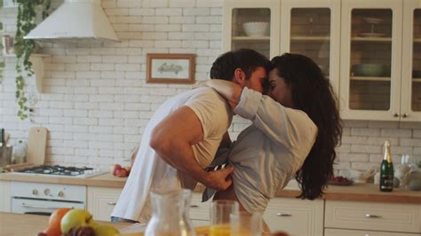 8 Important Things About Foreplay In Relationships