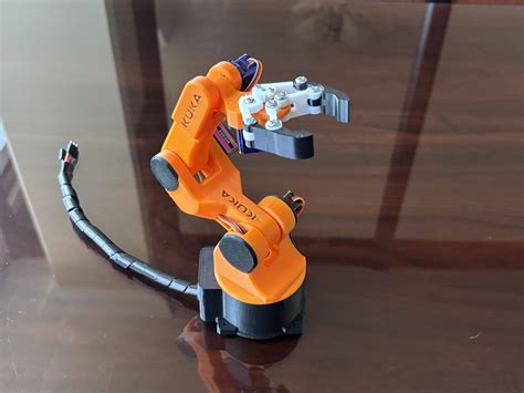💪 4dof Robotic Arm Kuka Inspired・ Stl File For 3d Printing・cults