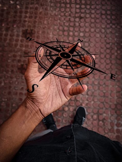 A Compass Pixahive