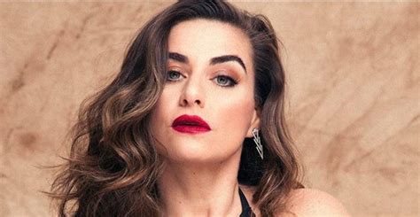 Ingrid Cruz Sacó Aplausos Con Su Nuevo Look — Radio Corazón