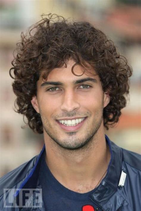 25 Jewfro Hairstyles For A Hottest Curly Guys Artofit