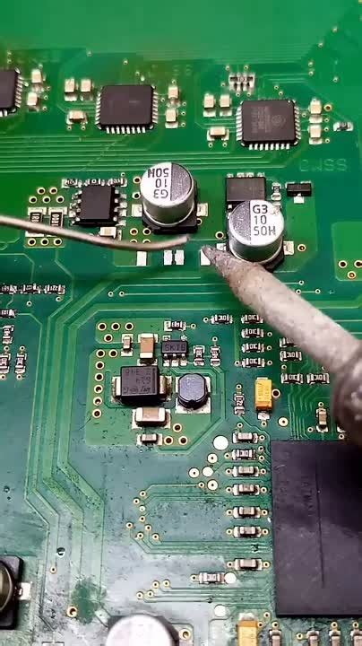 It Is Very Easy To Solder An Smd Resistor Using A Soldering Iron Sohail Ali
