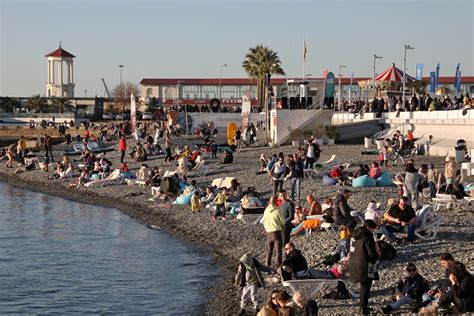 Краснодар и Сочи вошли в топ 10 популярных направлений для отдыха в марте Российская газета