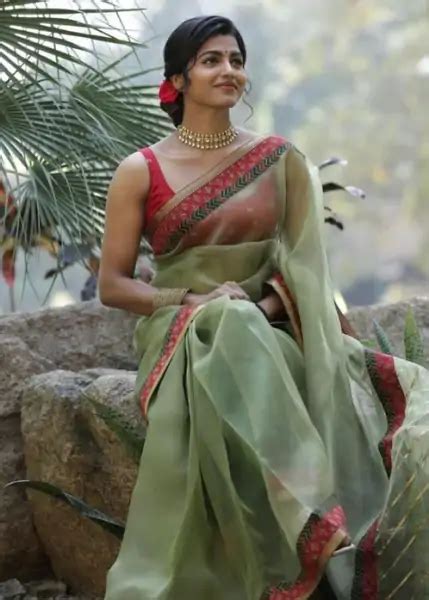 Sai Dhanshika Top 20 Hot Pics And Photo