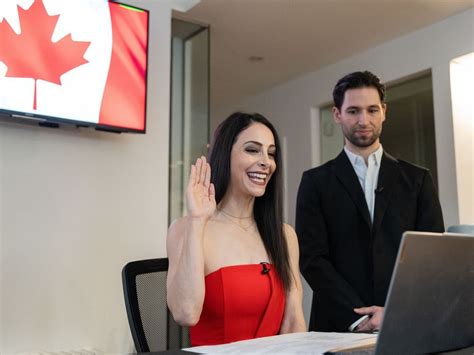 Champion Figure Skater Stellato Dudek Becomes Canadian Citizen
