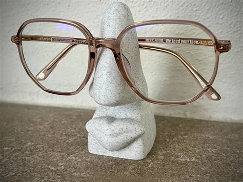 Eye Glasses Holder Sculpture By Lemonarts Makerworld