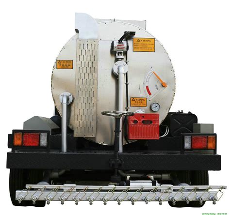 Wholesale Asphalt Distributor Trailer Truck With Bitumen Spraying