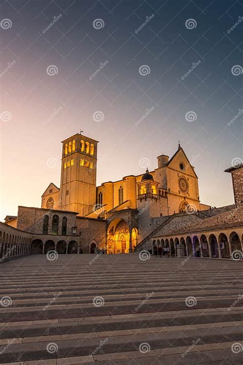 Assisi Italy 6 August 2021 Sunset Over The San Francesco Basilica