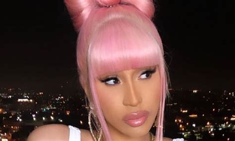 Reperka Se Pohvalila Iznenađenjem Kardi B Istetovirala Lice Video Bl Portal