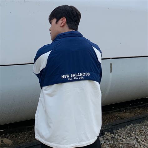 뉴발 바람막이 블루 강추 Kream