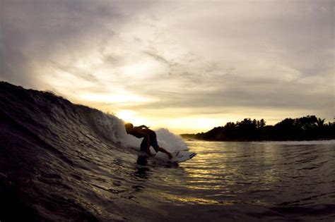 Surfing Papua New Guinea A Comprehensive Guide