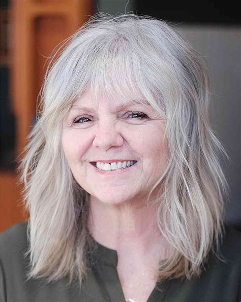 Which Haircut Is Best For Thin Hair With Round Face Over 60