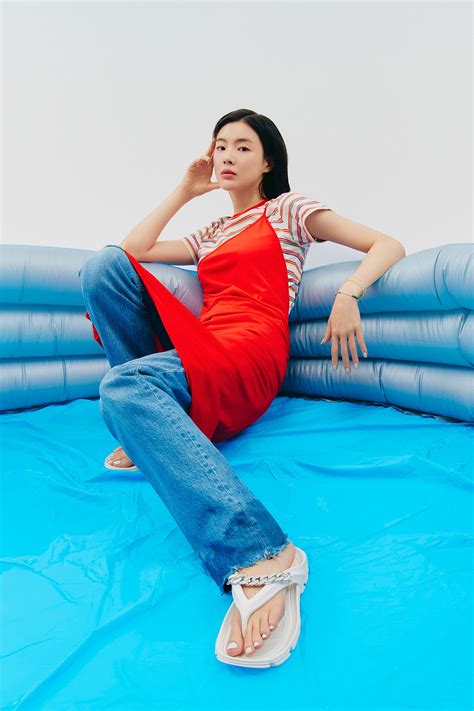 Sun Bin Lees Feet