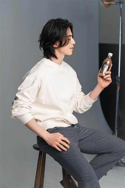 Lee Dong Wook Asian Man Haircut Asian Men Long Hair Long Hair