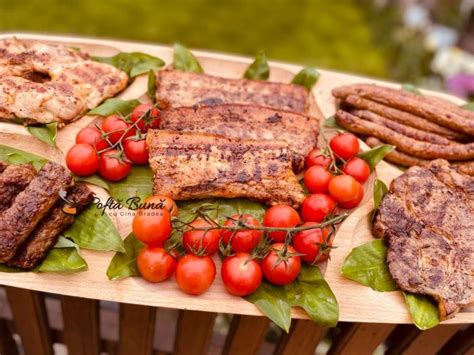 Gratar Delicios Cu Ceafa Scarita Mici Carnati Pulpe Dezosate