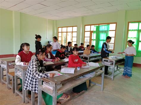 မိုင်းခုတ်မြို့၌ ၇၇ နှစ်မြောက် လွတ်လပ်ရေးနေ့အထိမ်းအမှတ် သတင်းစကား လက်ကမ်းစာစောင်များ အခမဲ့ဖြန့