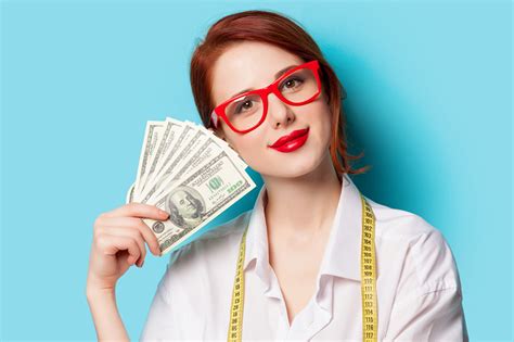 Bilder Dollars Rotschopf Mädchens Hand Brille Rote Lippen Farbigen