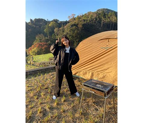 森保まどか「ここをキャンプ地とするっ」、『本家』と真逆の棚田キャンプにまどらー総ツッコミ Wwsチャンネル
