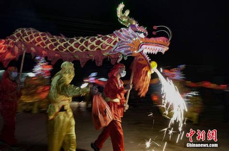 舞出浓浓年味 江西新余舞龙迎南方小年 搜狐大视野 搜狐新闻