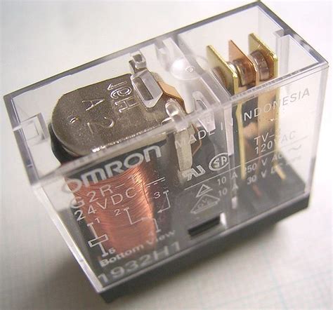オムロン 1回路パワーリレー G2r 1 24v Dc 1個 イトウ電子部品・通販