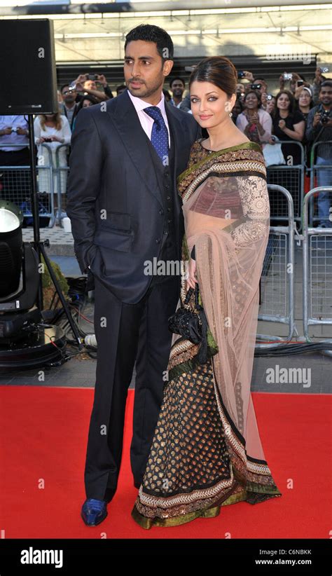 Aishwarya Rai Bachchan Abhishek Bachchan Raavan UK Film Premiere