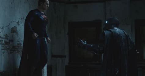 Batman V Superman Drops 69 In Its 2nd Weekend To Bring In 51m Domestically 1b Worldwide