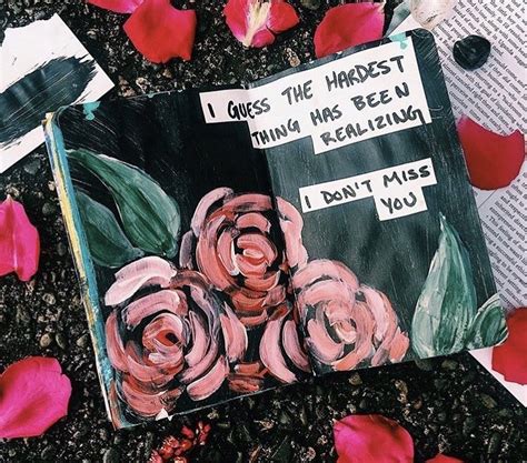 Pin de EDEN em BUJO em 2024 Livro de memórias Sketbook Desenhos