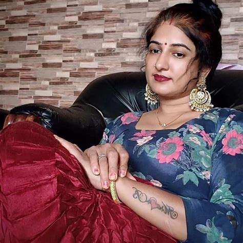 Manju Manju 1989 • Threads Say More