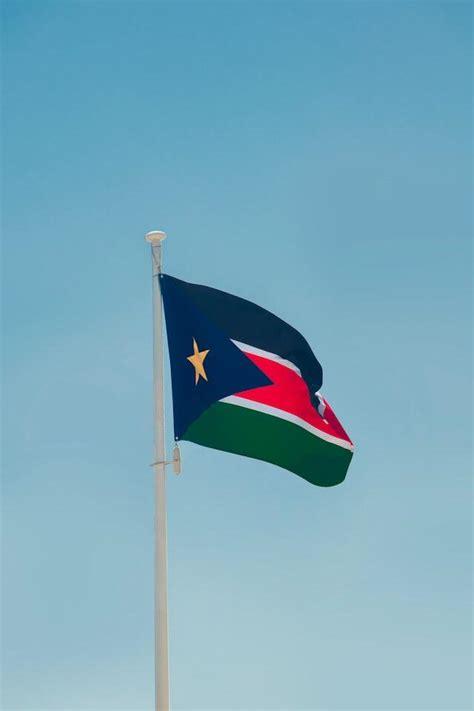 Video Of South Sudan President Peeing His Pants Hubunews