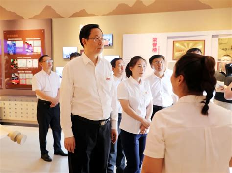 蓝绍敏：时刻心向党中央 做好两山论转化的实践地与先行地省级政协