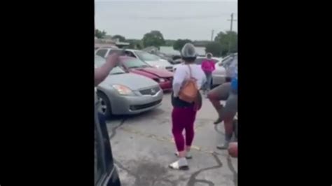 Girl Gets Jumped By Her Coworkers Youtube