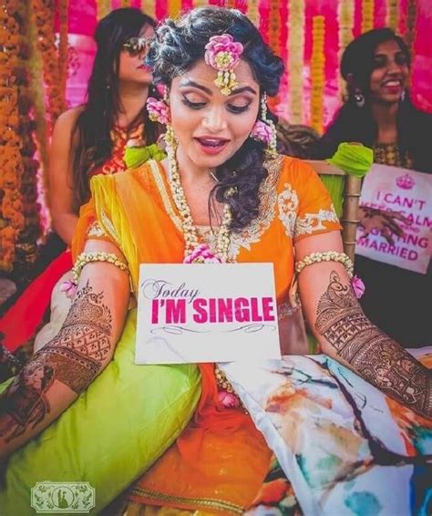 20 Fun Bridal Mehndi Poses You Wouldnt Want To Miss Mehendi
