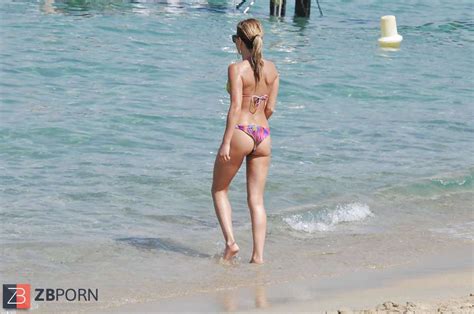 Sylvie Van Der Vaart Steaming Holiday Photos And Other Zb Porn