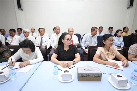 រដ្ឋមន្ត្រីសុខាភិបាល ស្នើដល់មន្ត្រីក្រោមឱវាទទាំងអស់ត្រូវអនុវត្តការងារកុំយឺតយ៉ាវ