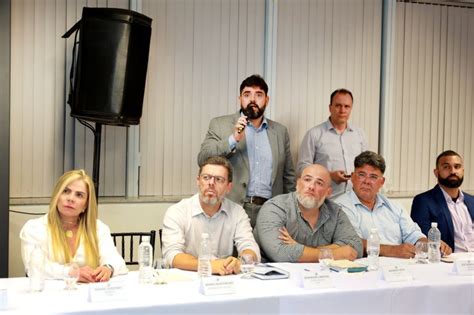 Em Encontro Com Secretariado Governador Faz Balanço Do 1º Ano De