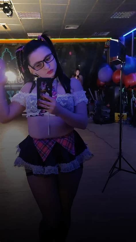 Кристина Абилова Все начинается с ЛИЧНОЙ СИЛЫ Меня зовут Кристина и