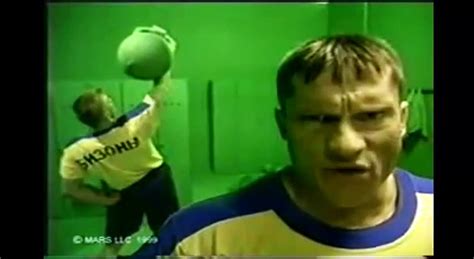 Рекламный ролик конфет "Рондо" (2001 г.) – Видео Dailymotion