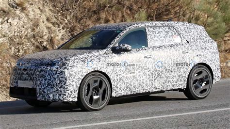 La Nuova Peugeot E 5008 è Già Su Strada