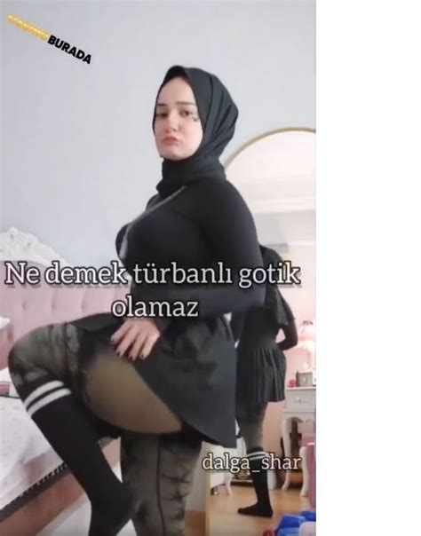 Kendisine türbanlı gotik diyen genç kızın görüntüleri tartışma yarattı