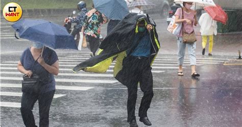 強颱「璨樹」逼近！颱風假若遇上補班日 勞動部揭勞工權益 生活 Ctwant