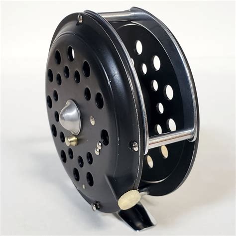 Pflueger Medalist 1495 12 Fly Reel — Fly Life Company