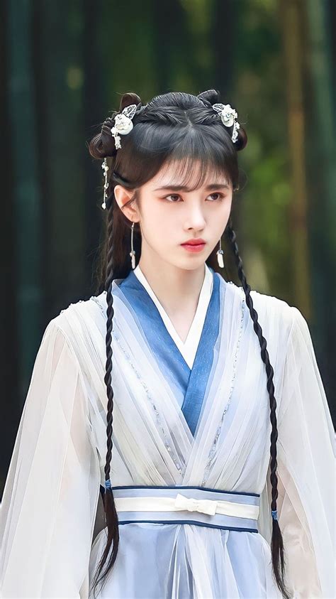 Ghim của ພຸດສະໄຫມ พุดสะไหม Phoudsamai trên ju jingyi | Nữ thần, Diễn ...