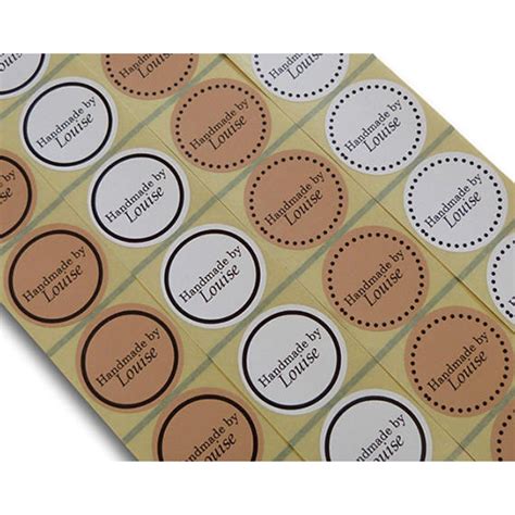 Customised Round Shape Lables At Best Price In Noida Hora Art Centre