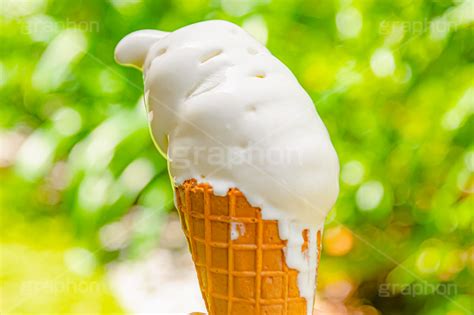 溶けたソフトクリーム グラフォン無料素材