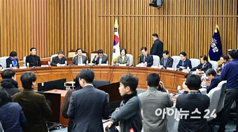 포토 더불어민주당 중진의원 간담회