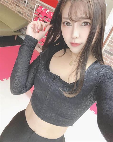 福井柑奈さんのインスタグラム写真 福井柑奈instagram「今年初パーソナルー☺️💪 今日、すでにめちゃくちゃ筋肉痛です😂 ️