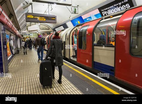 London Underground tube platform, England, UK - Tube train and Stock ...