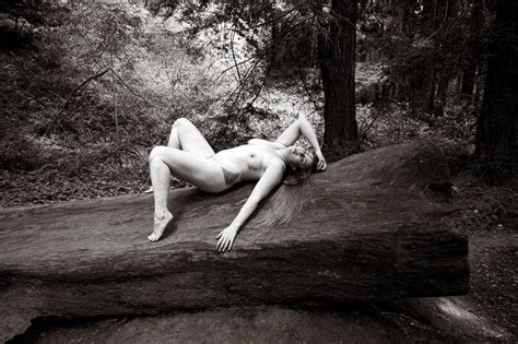 Beautiful Chick Lana Del Lust Posing Completely Naked Outdoors Photos