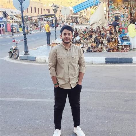 Mohamed Farouk Mahomed Faruk Threads Say More